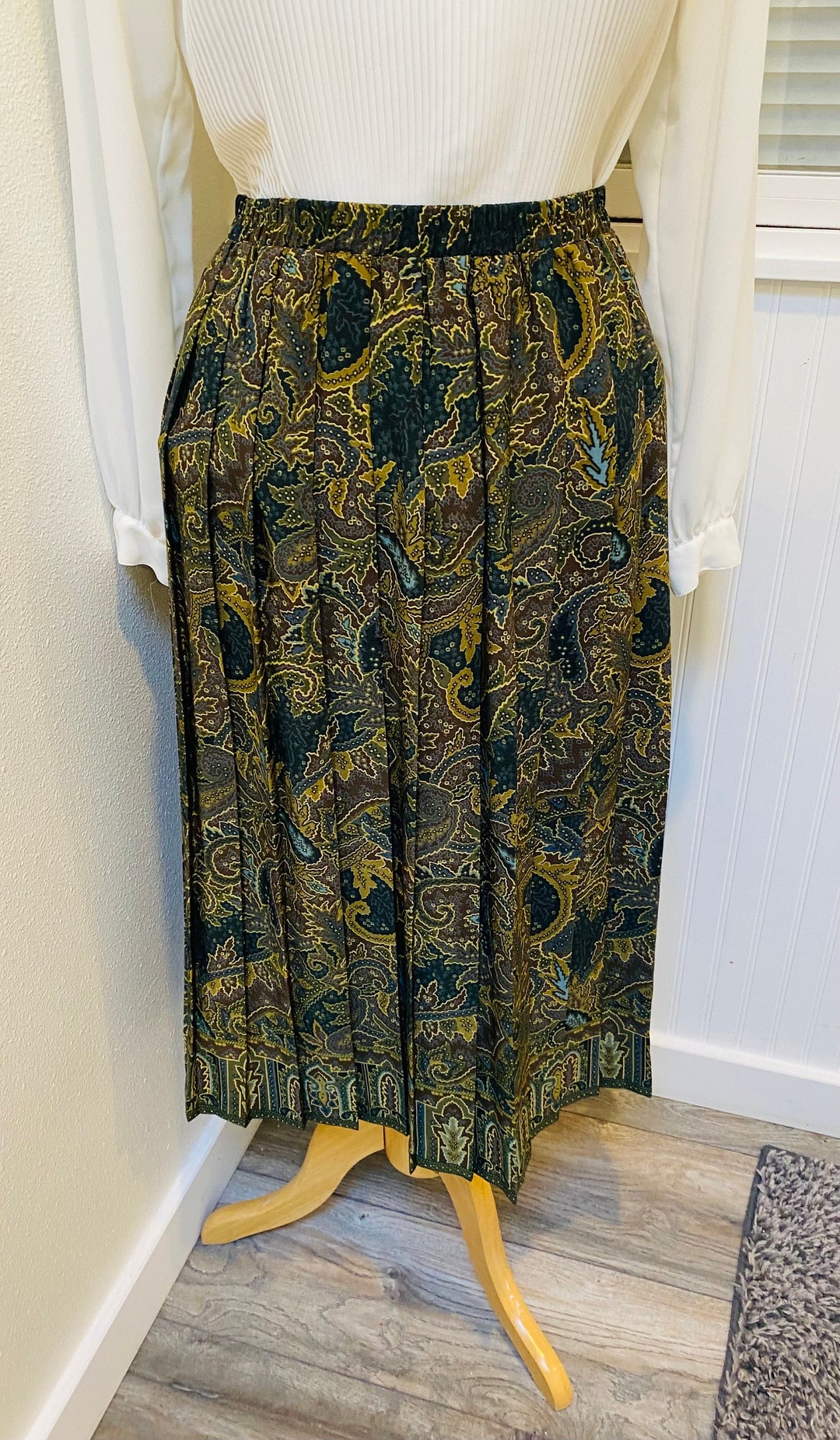 1980's Paisley Pleated 'koret' Skirt Women's Size 8 Tall - Etsy