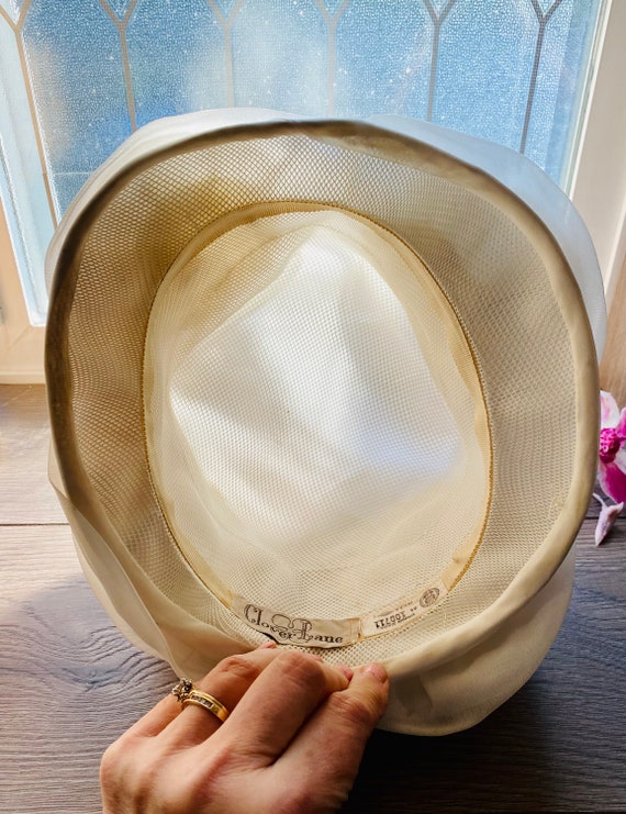 Mid Century ‘Clover Lane’ White Giant Rosettes Bucket… - Gem