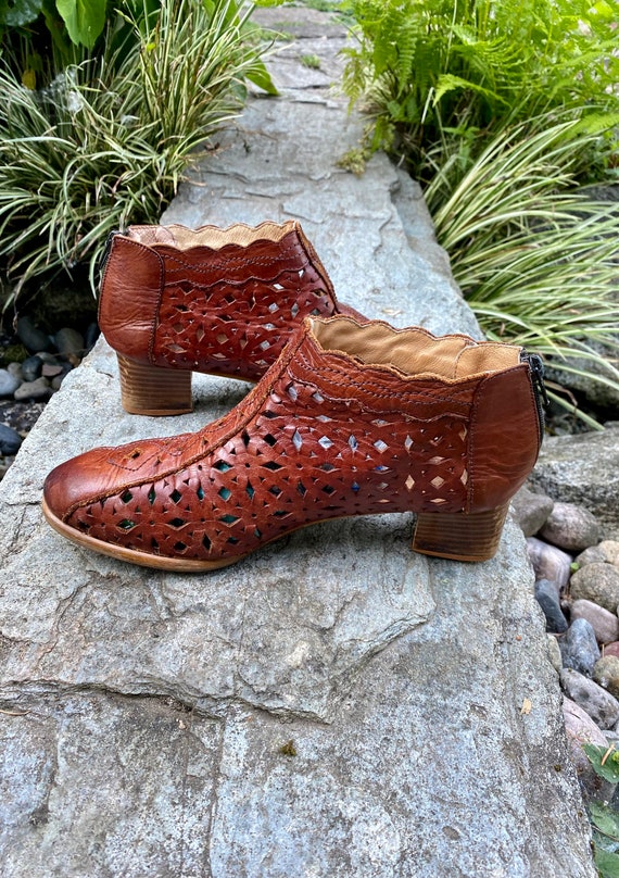 1980’s ‘JOYCA’ Originals Perforated Leather Design / … - Gem