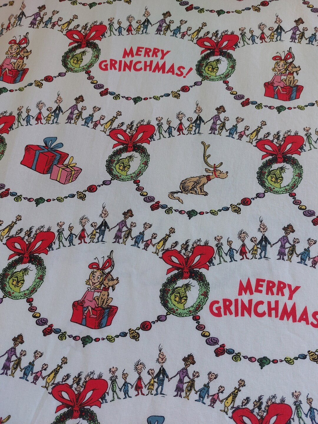 Grinch Inspired Pillowcases / White How the Grinch Stole Christmas ...