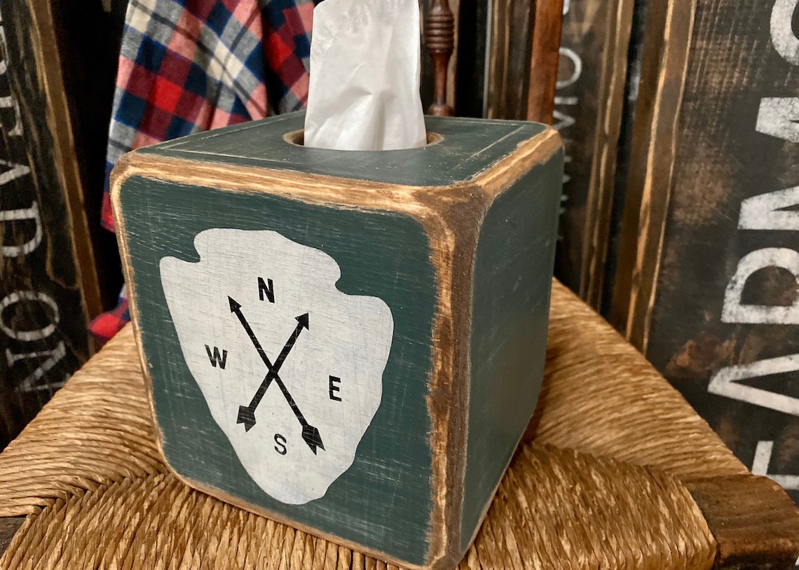 Rustic Wood Tissue Box Cover Log Cabin Decor Compass Tissue - Etsy