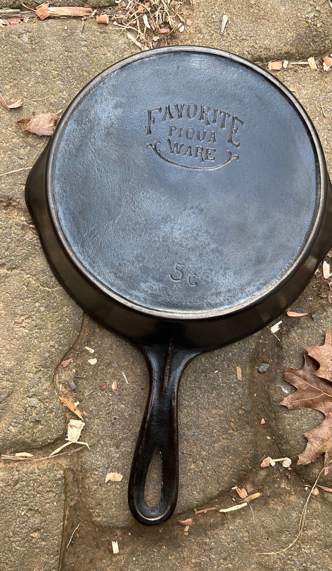 Favorite Smiley Logo No 5 Cast Iron Skillet - Etsy
