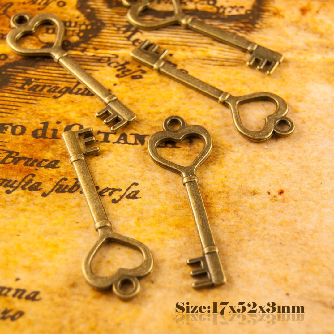 5 Antique Bronze Vintage Style Heart Shape Key Charms Pendant 006 - Etsy