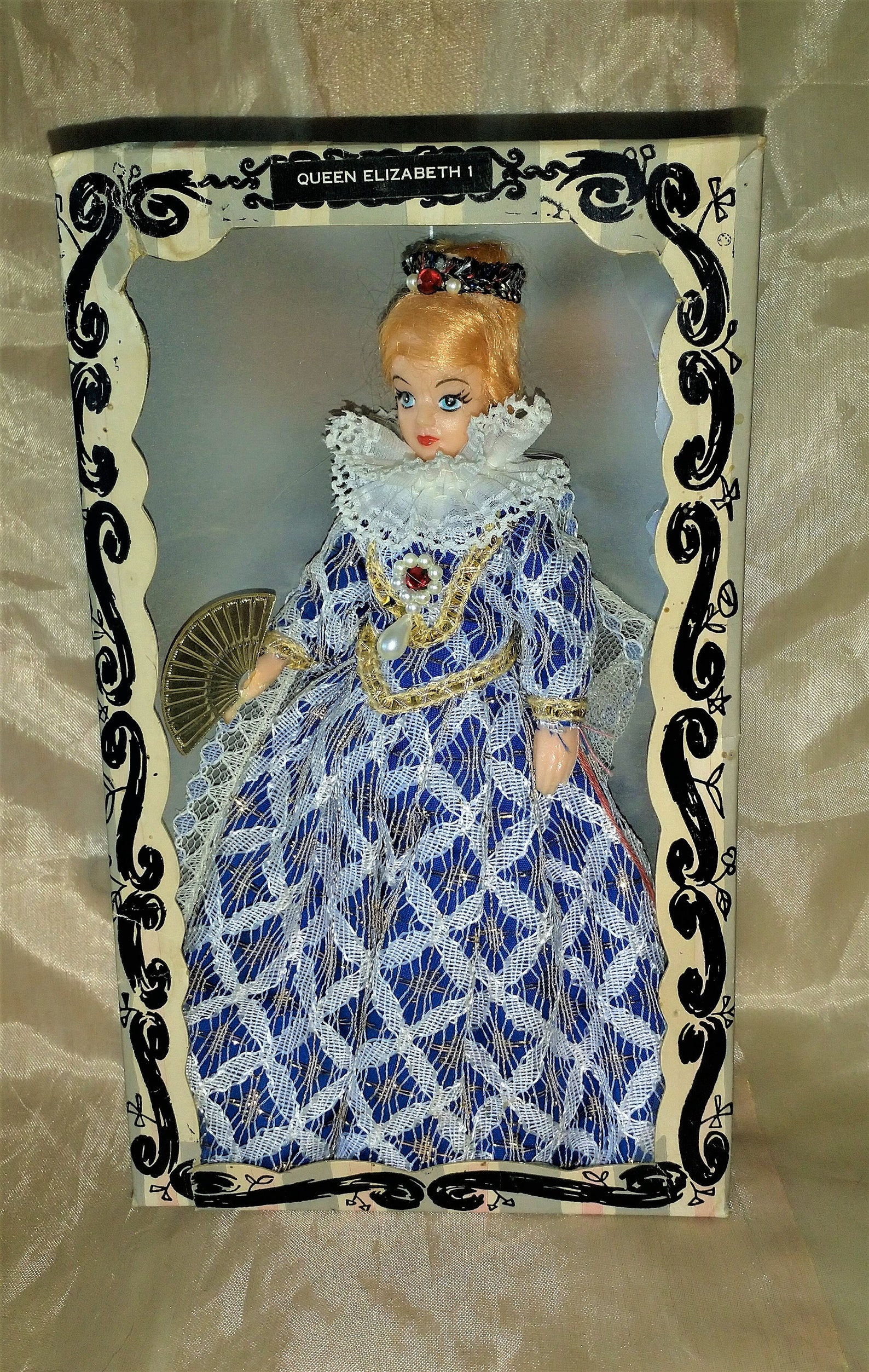 Vintage Rexard (exports) LTD Doll in Historical Costume Queen Elizabeth ...