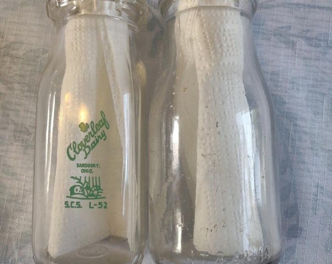 Vintage Half Pint Milk Bottles, Cloverleaf Dairy Sandusky Ohio & Willswood Farm Dairy Flanders ...