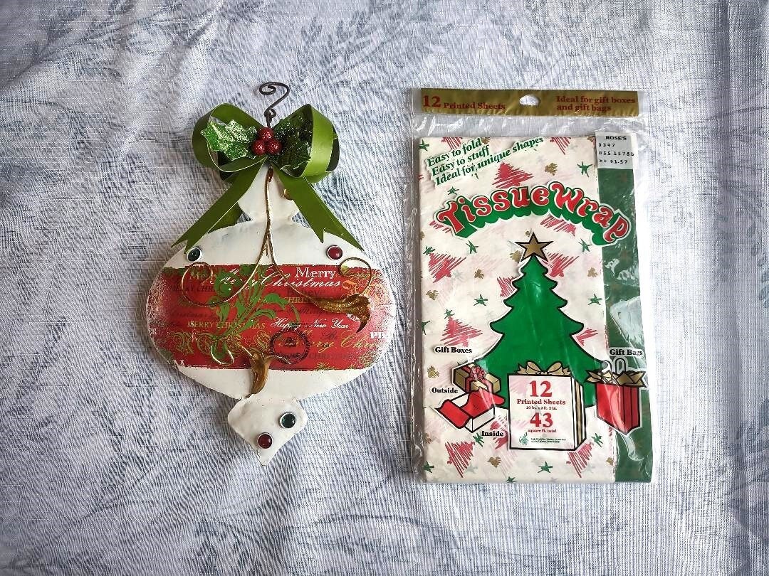 Vintage NOS Rose's Christmas Tissue Paper With Large Metal Hanging ...