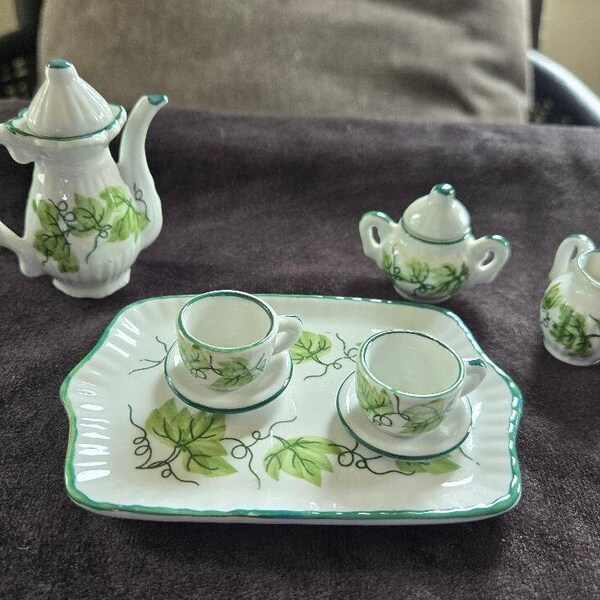 Dollhouse Ivy - Etsy