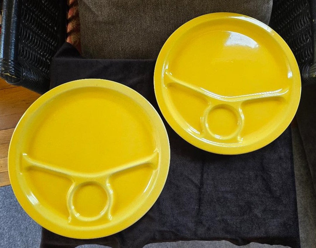 Vintage California Pottery Divided Grill Plates, Set of 2 Yellow ...