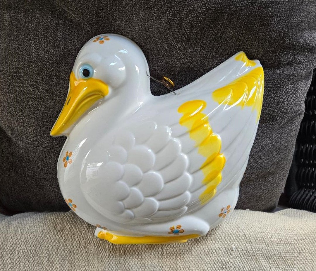 Vintage Ceramic Pelican Mold by Gailstyn Sutton Kitschy Country Kitchen ...