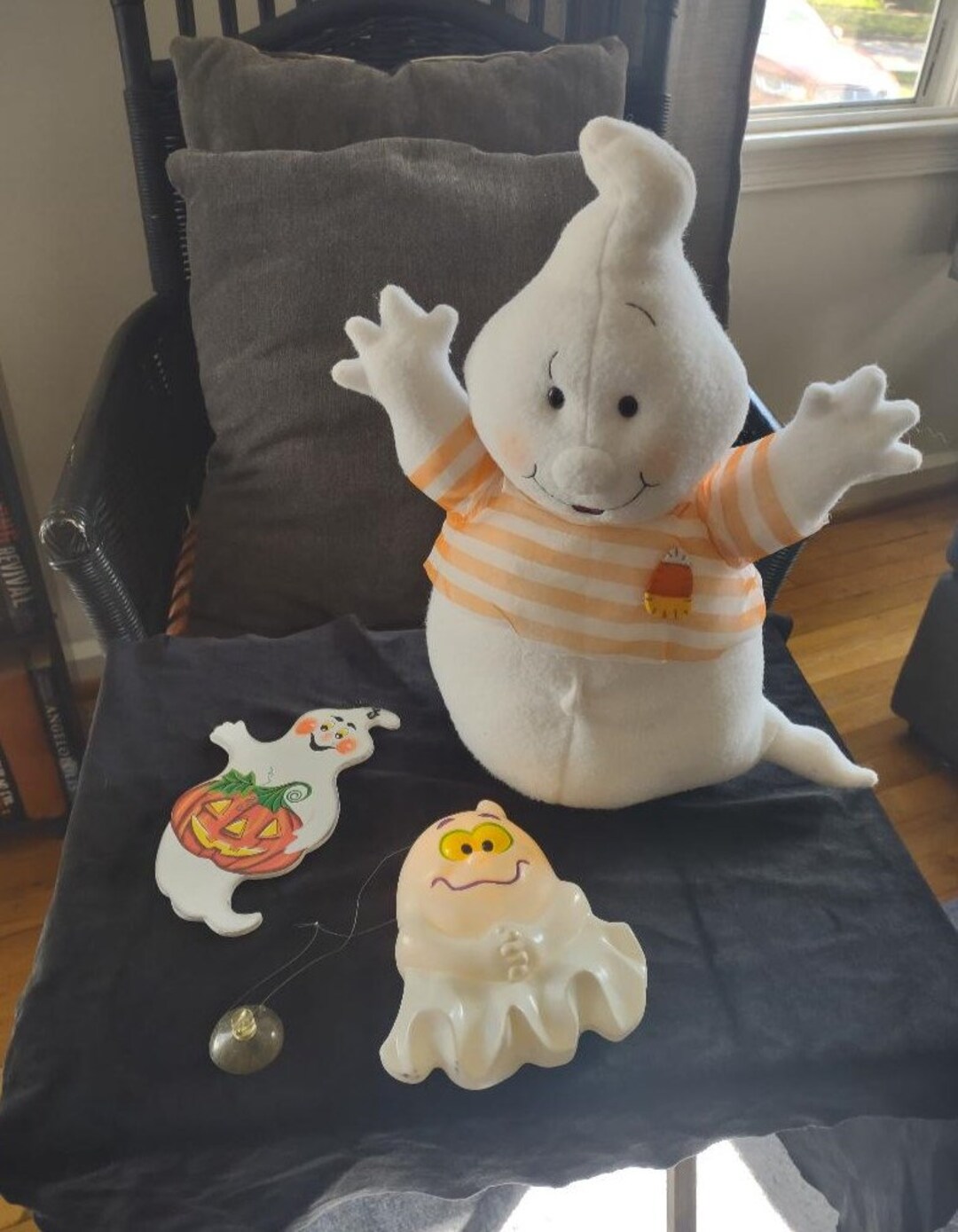 Vintage Halloween Ghost Trio, Vintage Lighted Ghost Window Hanger ...