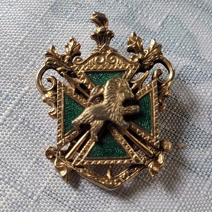 Vintage Heraldry Style Brooches Set of 3 Vintage Costume Brooches Pins ...