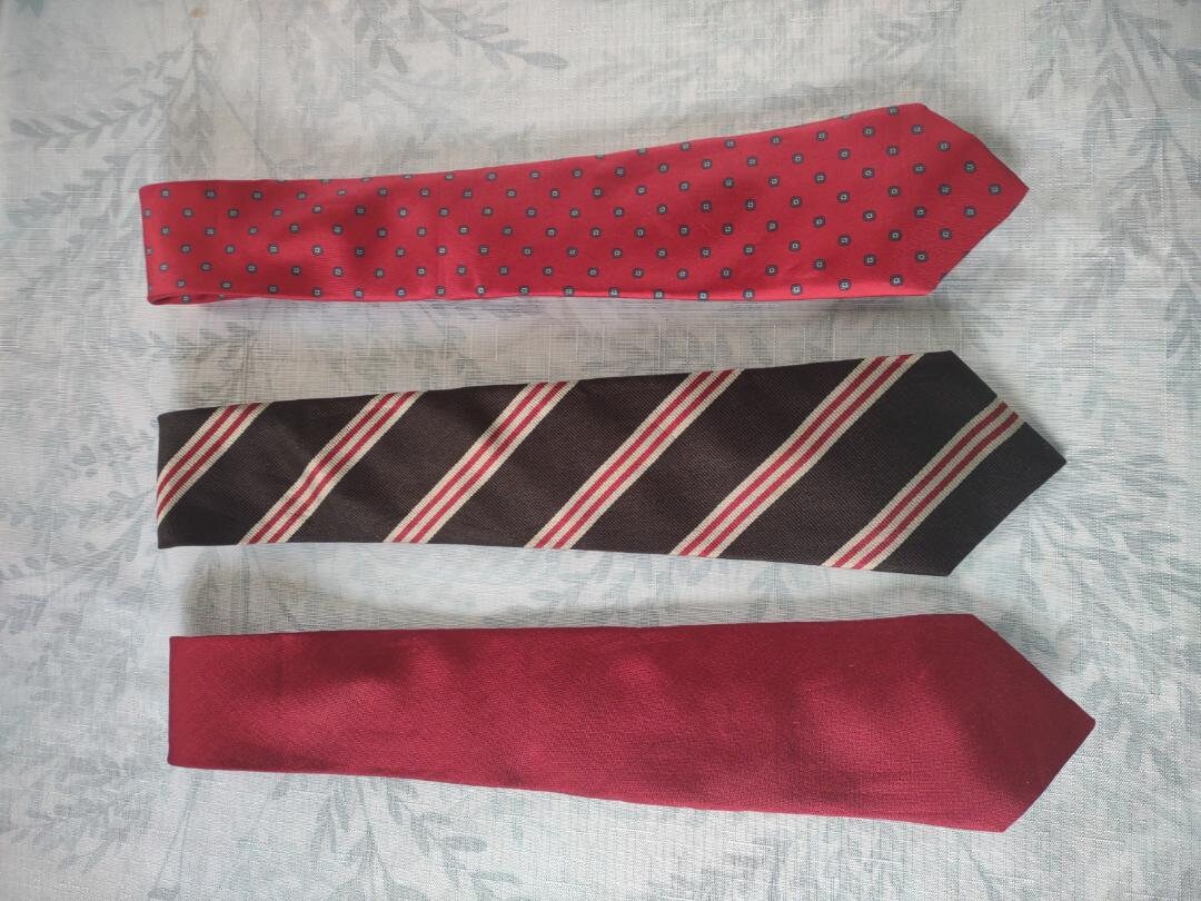 Vintage Designer Men's Neckties Set of 3 - Halston, Oleg Cassini ...
