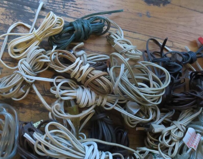 Large Old Lot Vintage Banquet Boudoir Lamp Electrical Cords With Plugs ...