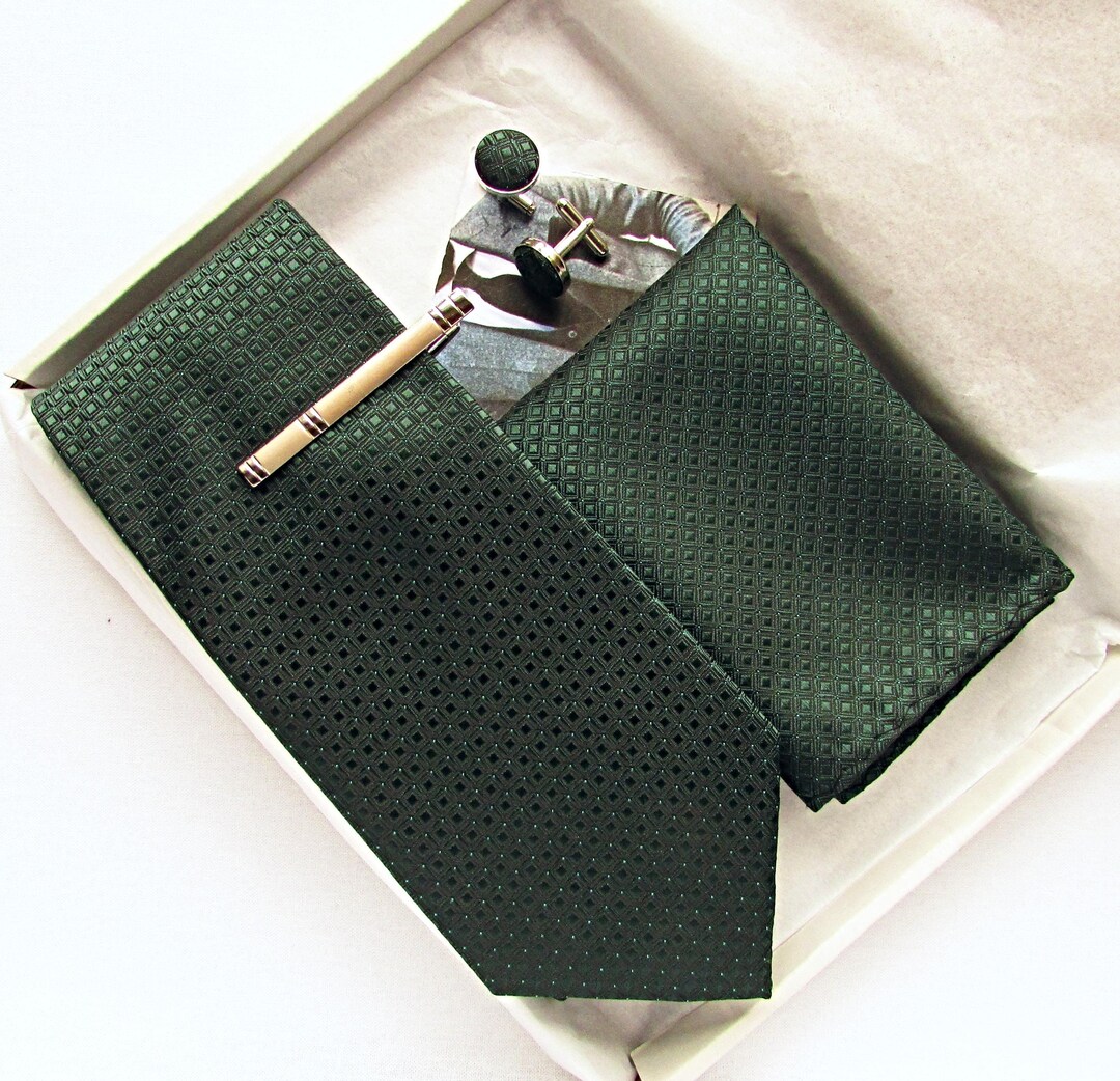 Handmade Emerald Green Silk Tie Set: Wedding Grooms Tie - Etsy