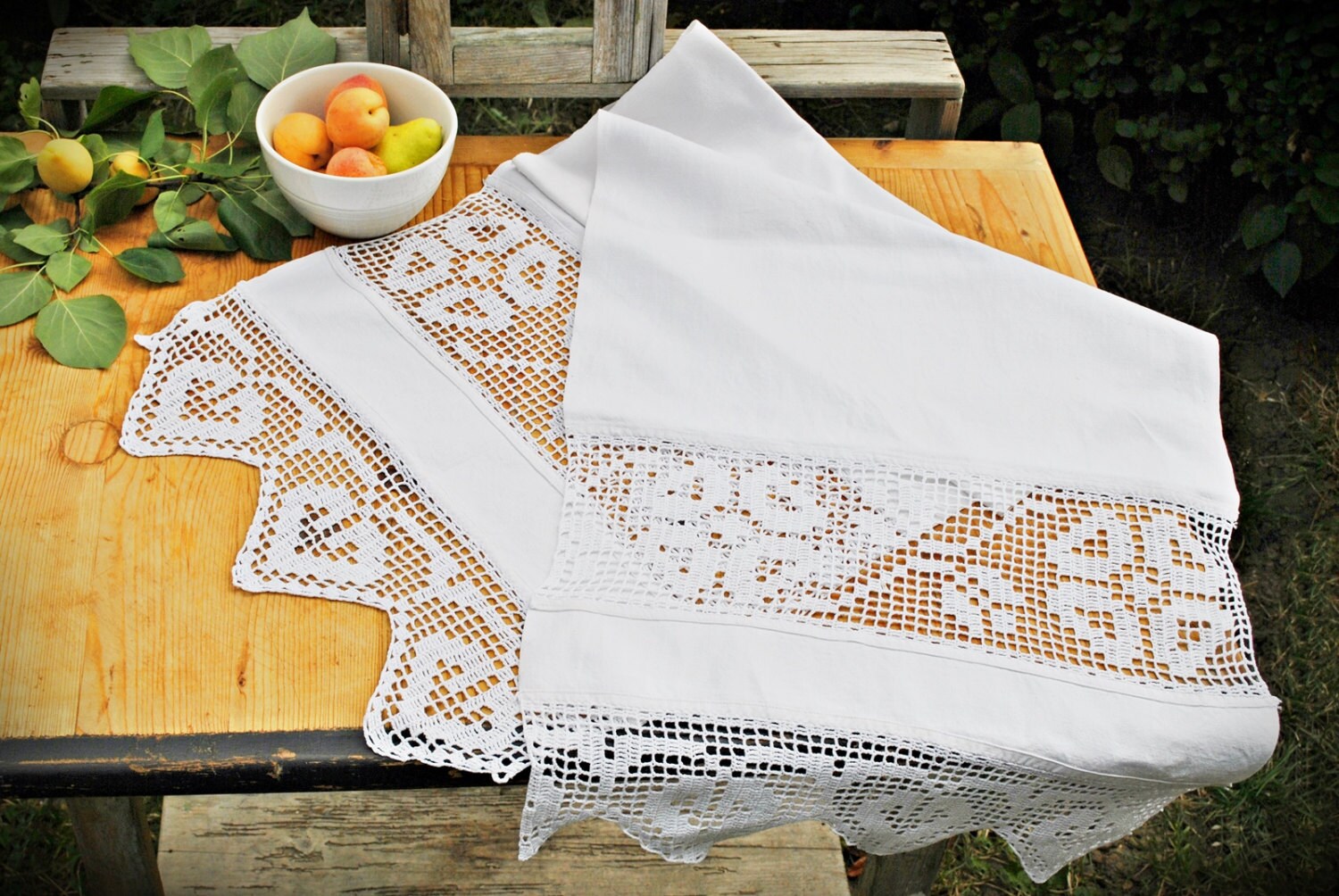 Vintage Linen Table Runner Handmade Crochet / Lace Trim - Etsy
