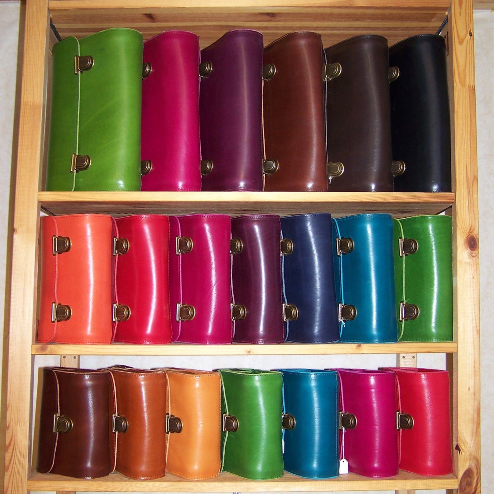 Handtasche Rondo Gr. 3 aus festem Leder Umhängetasche - Etsy.de