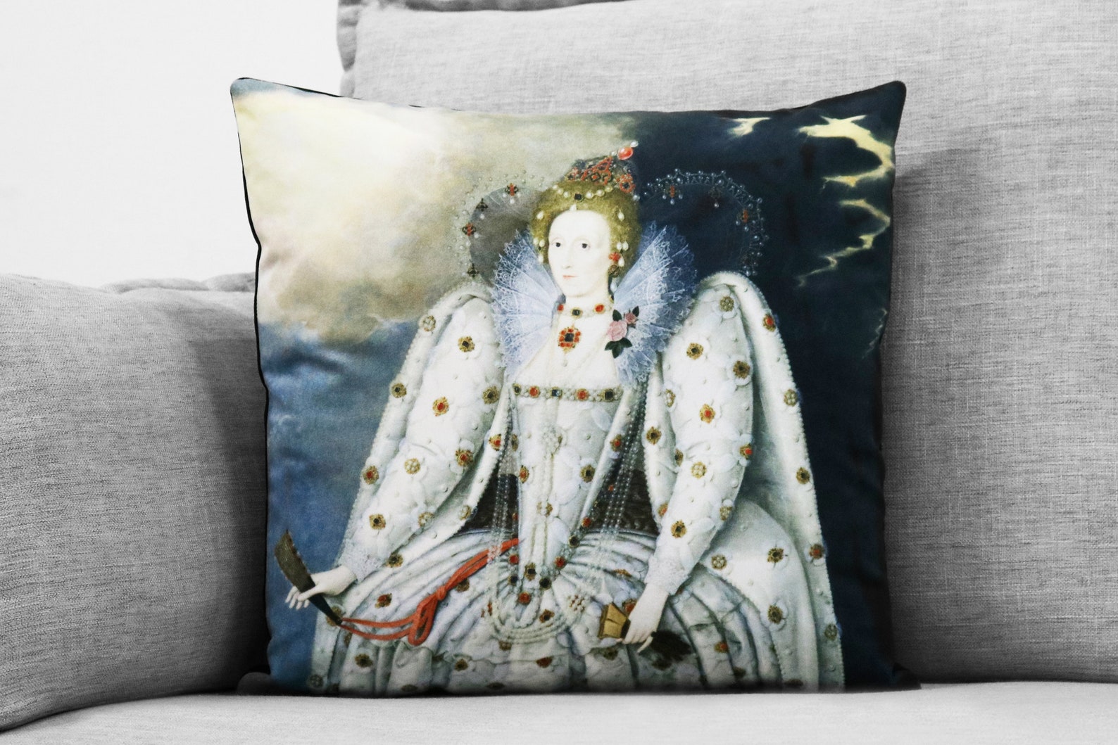 Queen Elizabeth I & King Henry Viii - Set of 2 - 18" Velveteen Pillow ...