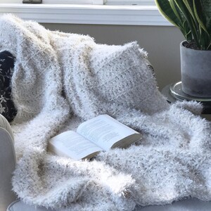 Crochet Faux Fur Blanket Throw Ivory/Off-White THE PELOSA | Etsy