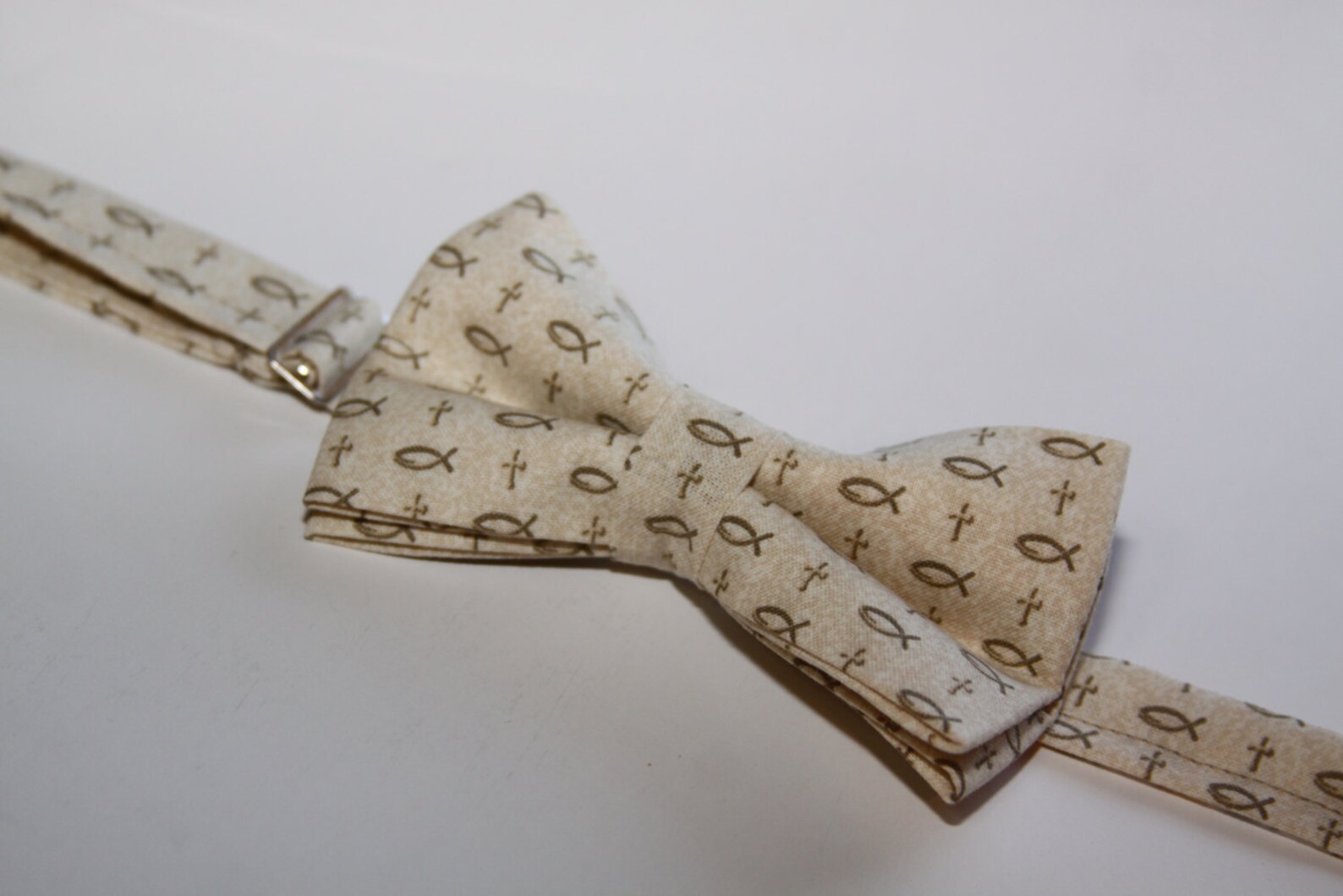 Religious Bowtie, Pre Tied Bowtie, Christian Tie, Fish and Cross Tie ...