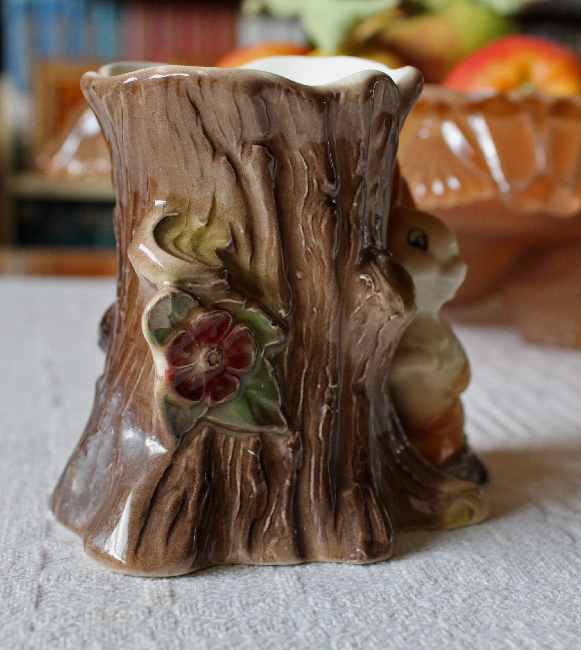 Hornsea Fauna Royal Small Bud Vase. Bunny Rabbit, Posy Vase, Tree and ...