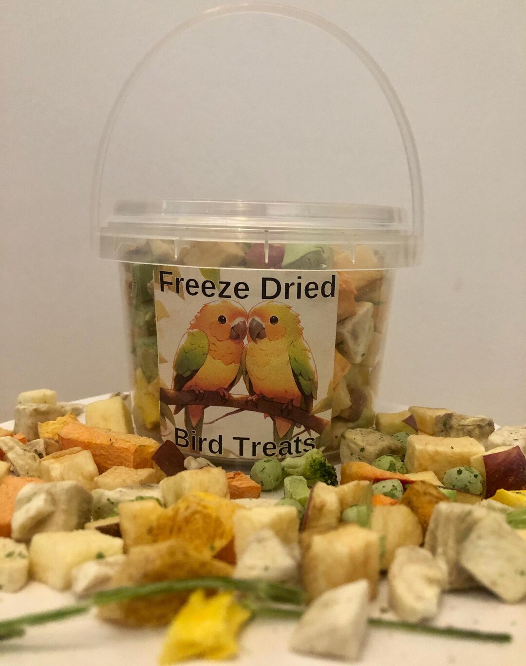 Freeze Dried Parrot Food, Bird Chop, Seasonal Vegetables, Fruit Treats ...