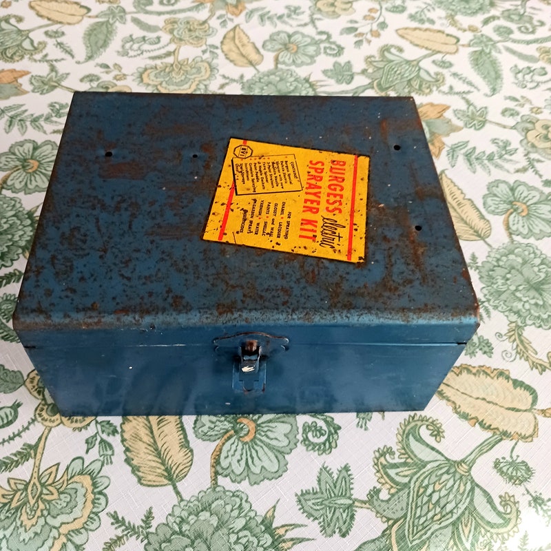 Metal Gift Box - 60+ Gift Ideas for 2024