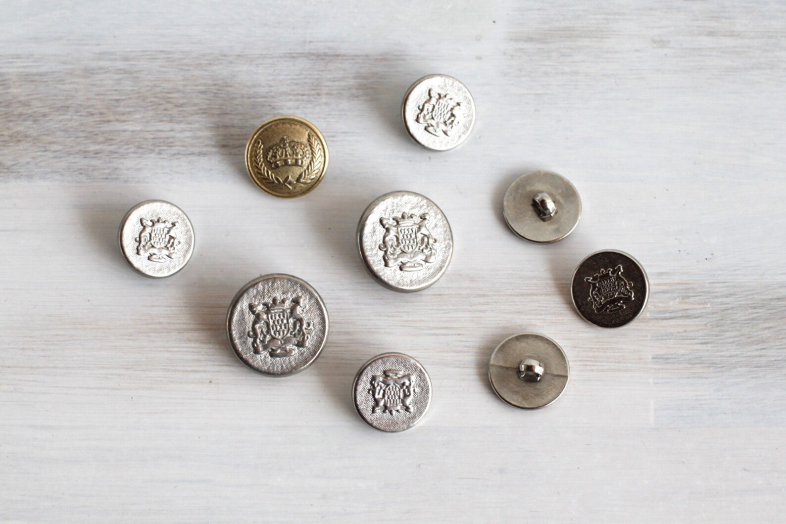 Vintage Set of 9 Small Buttons Pin Colorful Collection Rare - Etsy