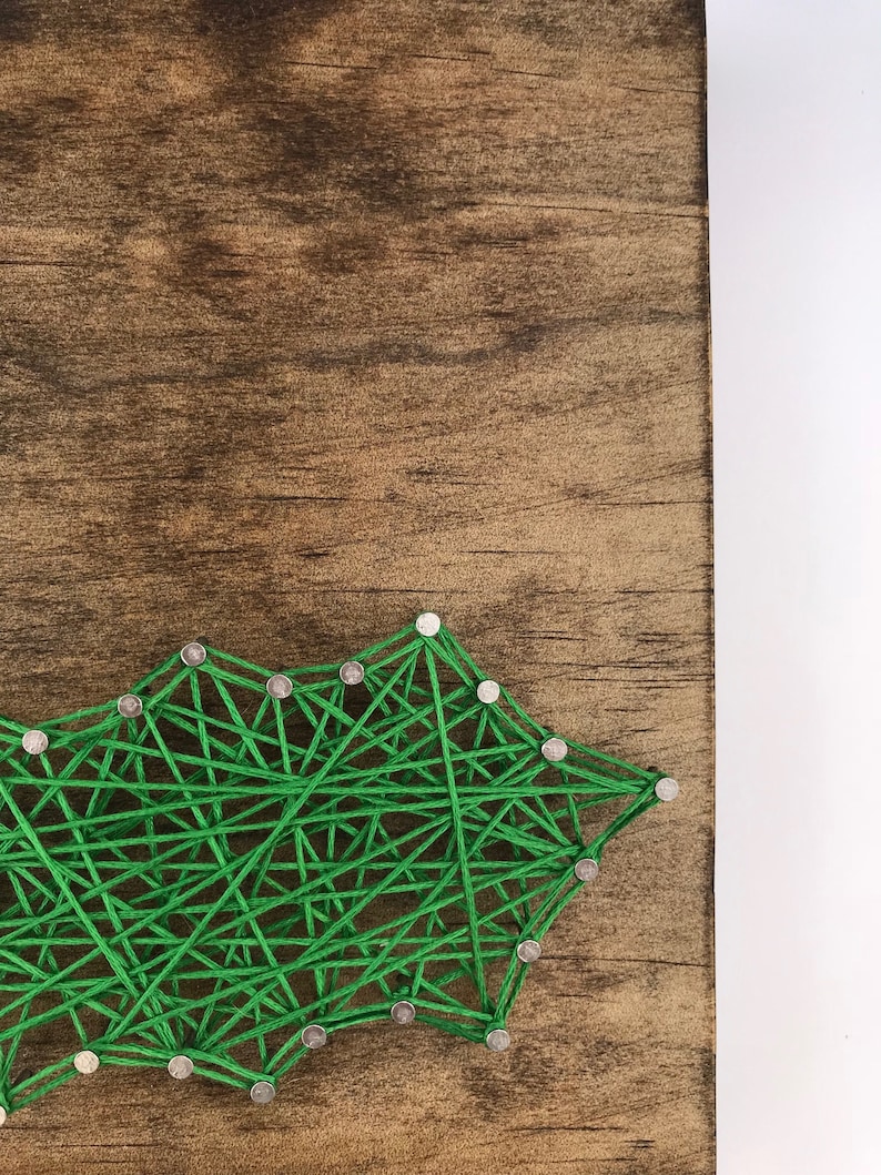 Holly String Art Sign Wooden Sign Christmas Decoration - Etsy