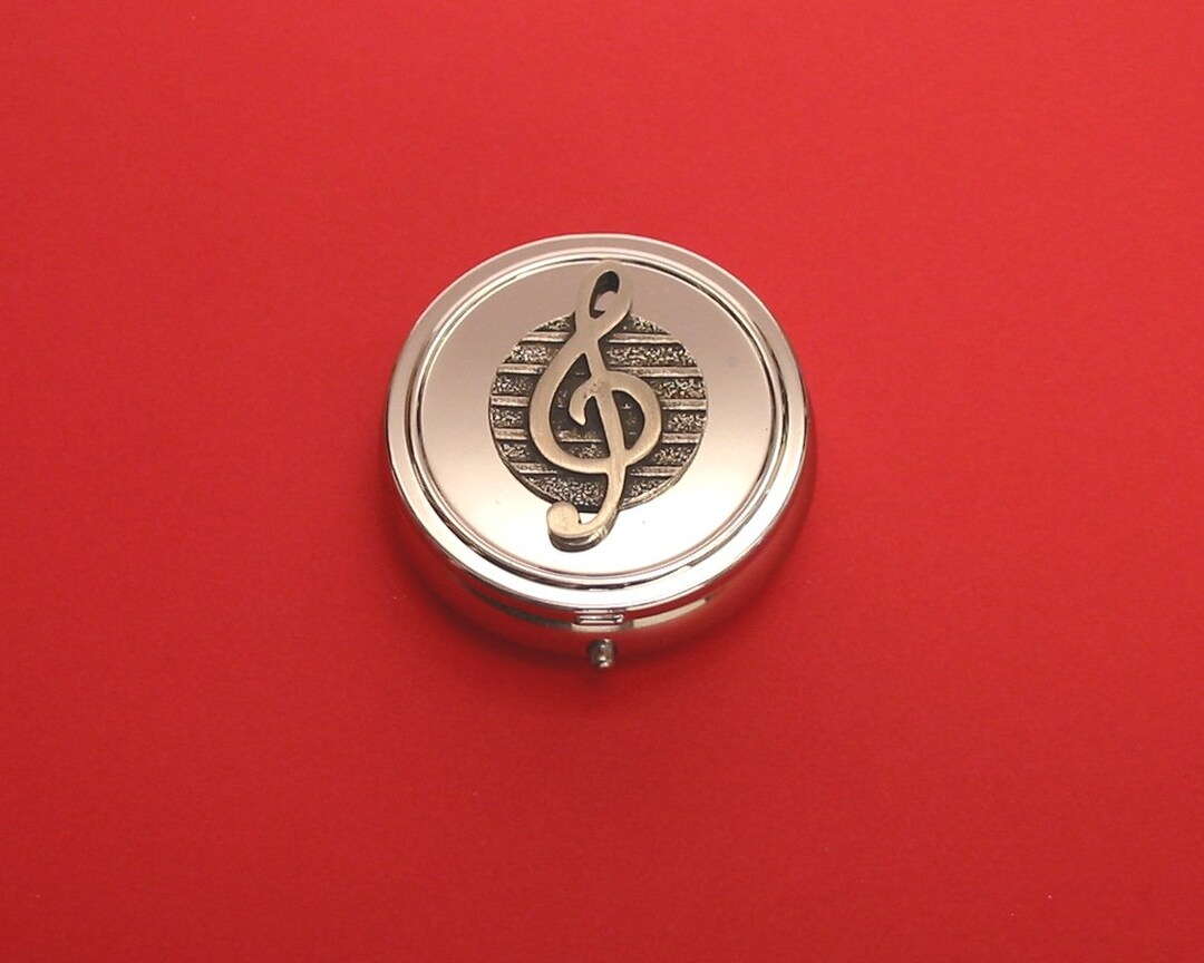 Treble Clef Pewter Motif on Round Chrome Mint / Pill Box Music Teacher ...