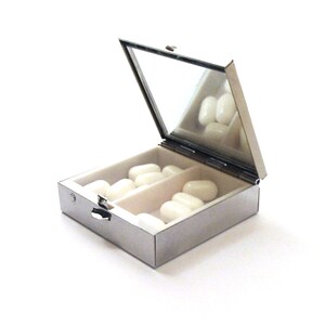 Winnie-the-pooh Design Square Chrome Mint / Pill Box - Pooh Gift - Pooh ...