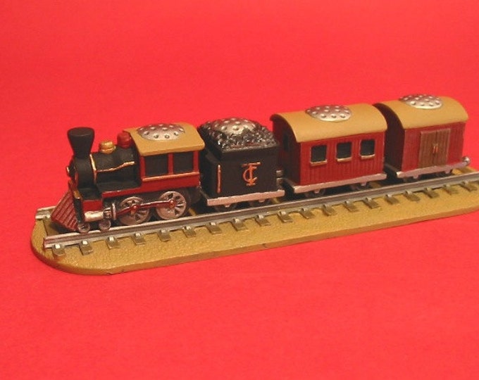 Steam Train Thimble Set - Four Hand Painted Pewter Collectible Thimbles ...