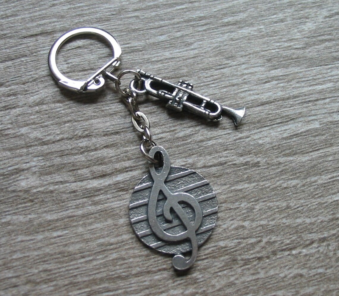 Trumpet & Treble Clef Pewter Combo Keyring Music Themed Gift - Etsy