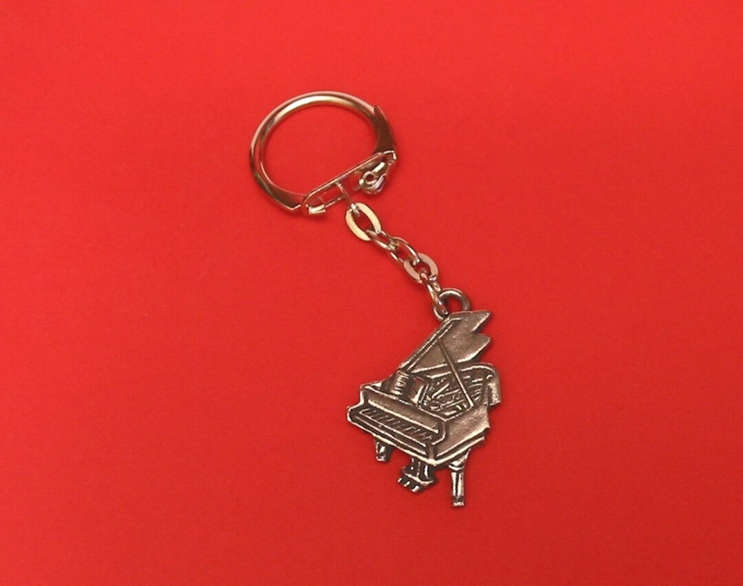 Grand Piano Design Pewter Keyring - Piano Keychain - Piano Charm - Gift ...