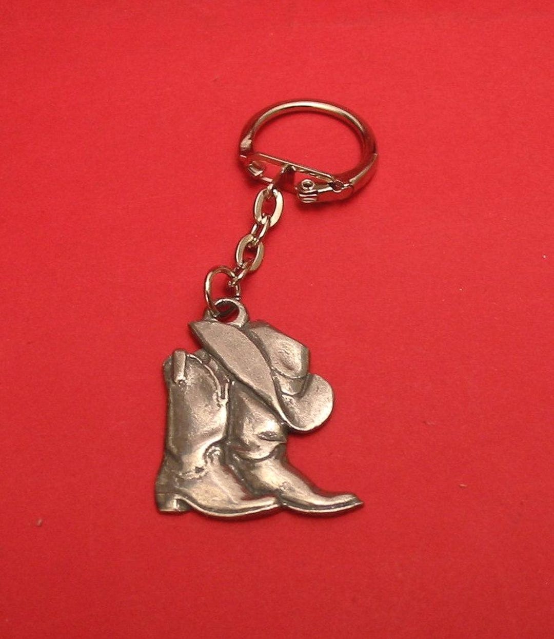 Cowboy Boots and Hat Pewter Keyring - Cowboy Keychain - Christmas Gift ...