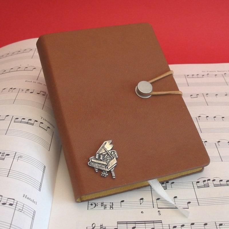 Music Gifts - 60+ Gift Ideas for 2024