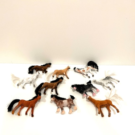 10 Vintage Felt Flocked Horses Figure Toys Small Plastic Horse Fuzzy Hair Mane Tail Etsy Australia