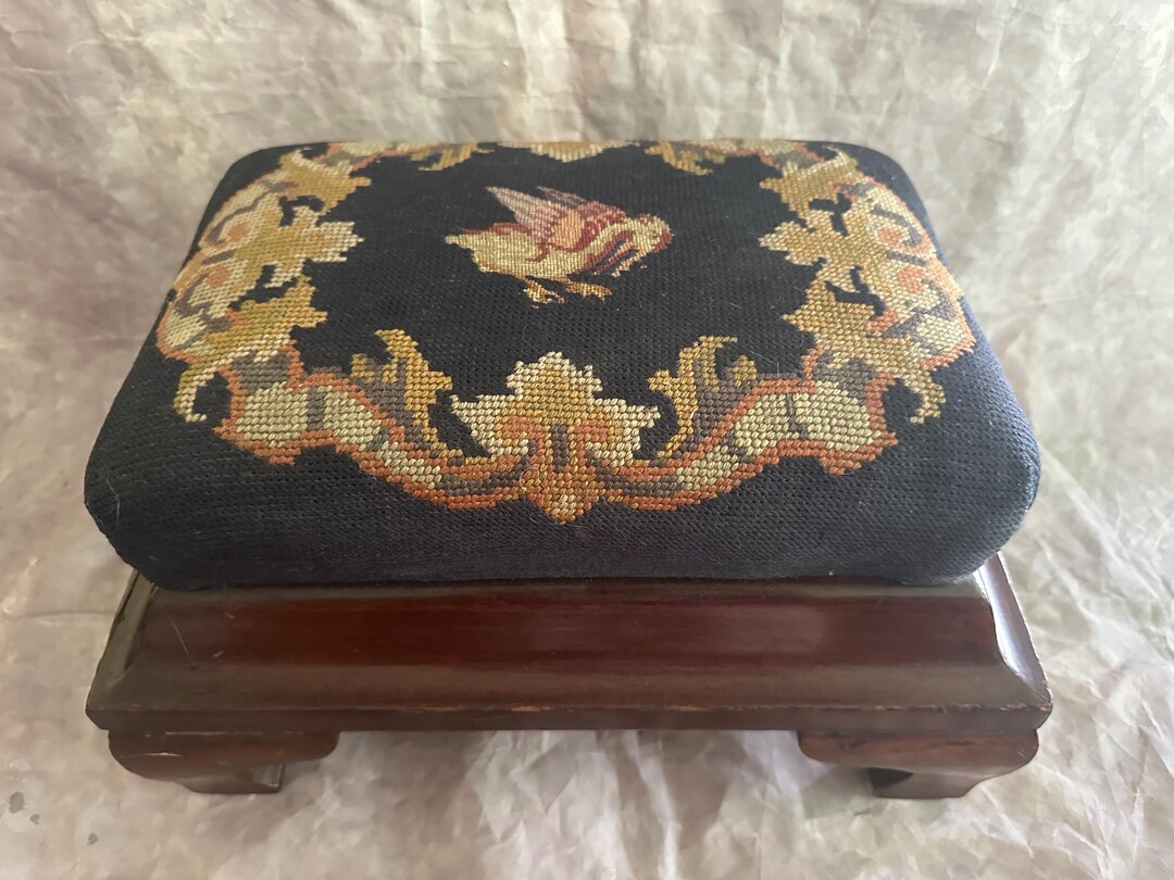 Vintage Needlepoint Foot Stool~ Circa 1910~ Black~ Bird in Center~ FREE ...