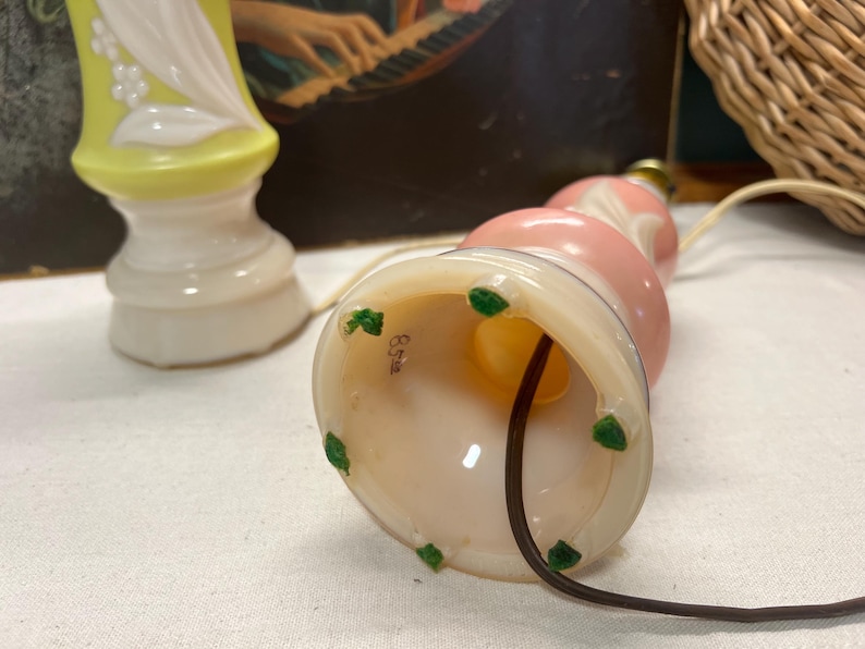Aladdin Alacite Lily of the Valley Table Lamp Pink or Chanteuse - Etsy