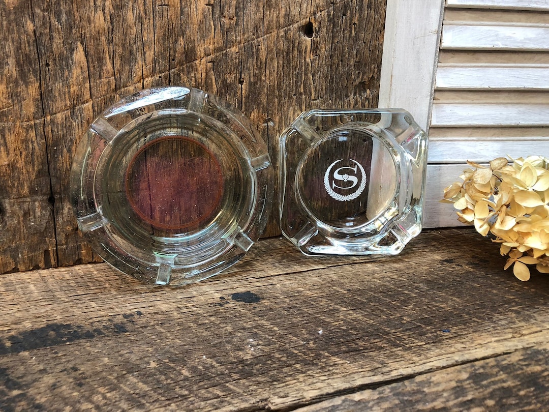 Hotel Ashtrays Set of Two Sheraton Ramada Inn - Etsy