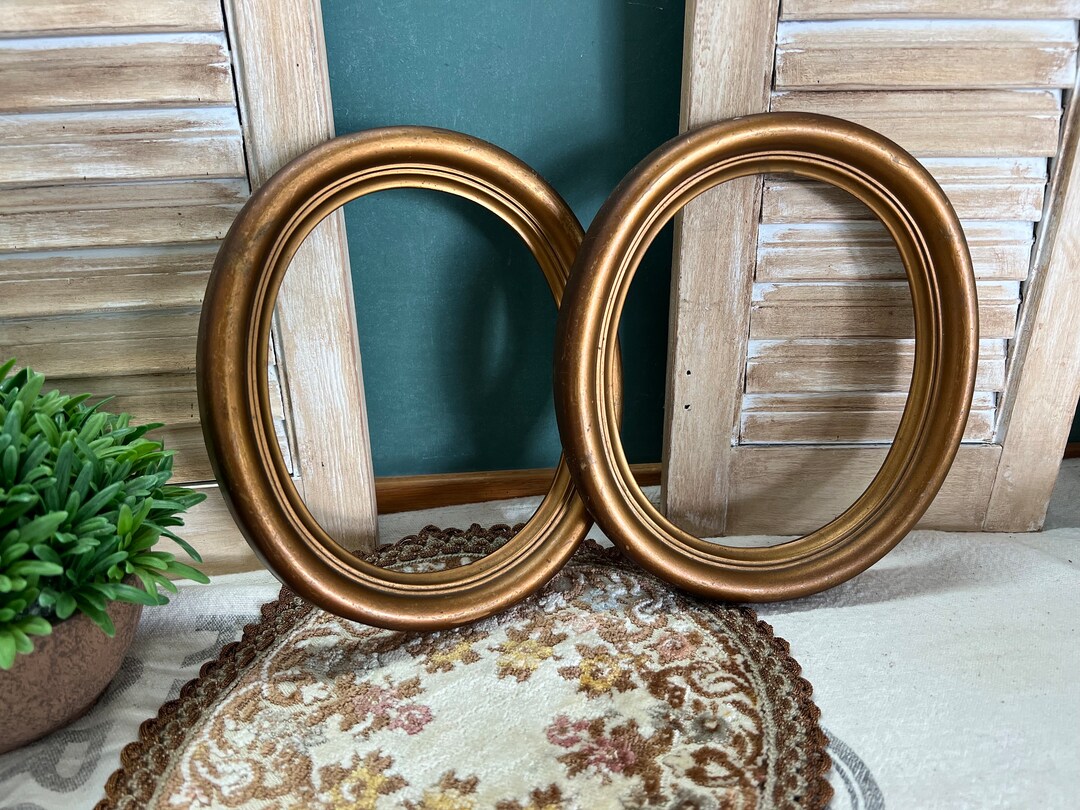 Two Small Oval Plastic Frames Upcycle Gold - Etsy