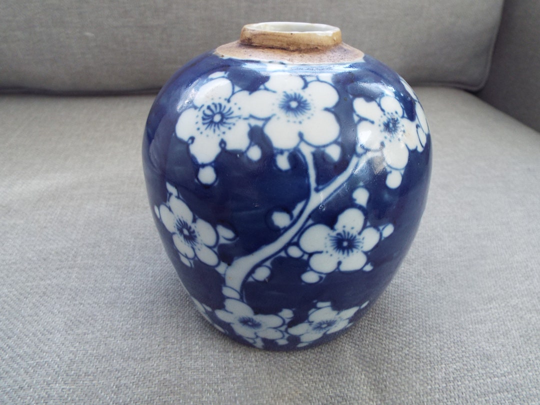 20th C. 6" Chinese Heavy Porcelain Blue White Ginger Jar No Lid Prunus ...