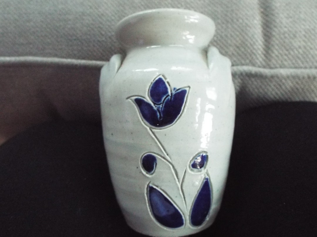 Colonial Williamsburg Stoneware Pottery Bud Vase Crock Flow Blue ...