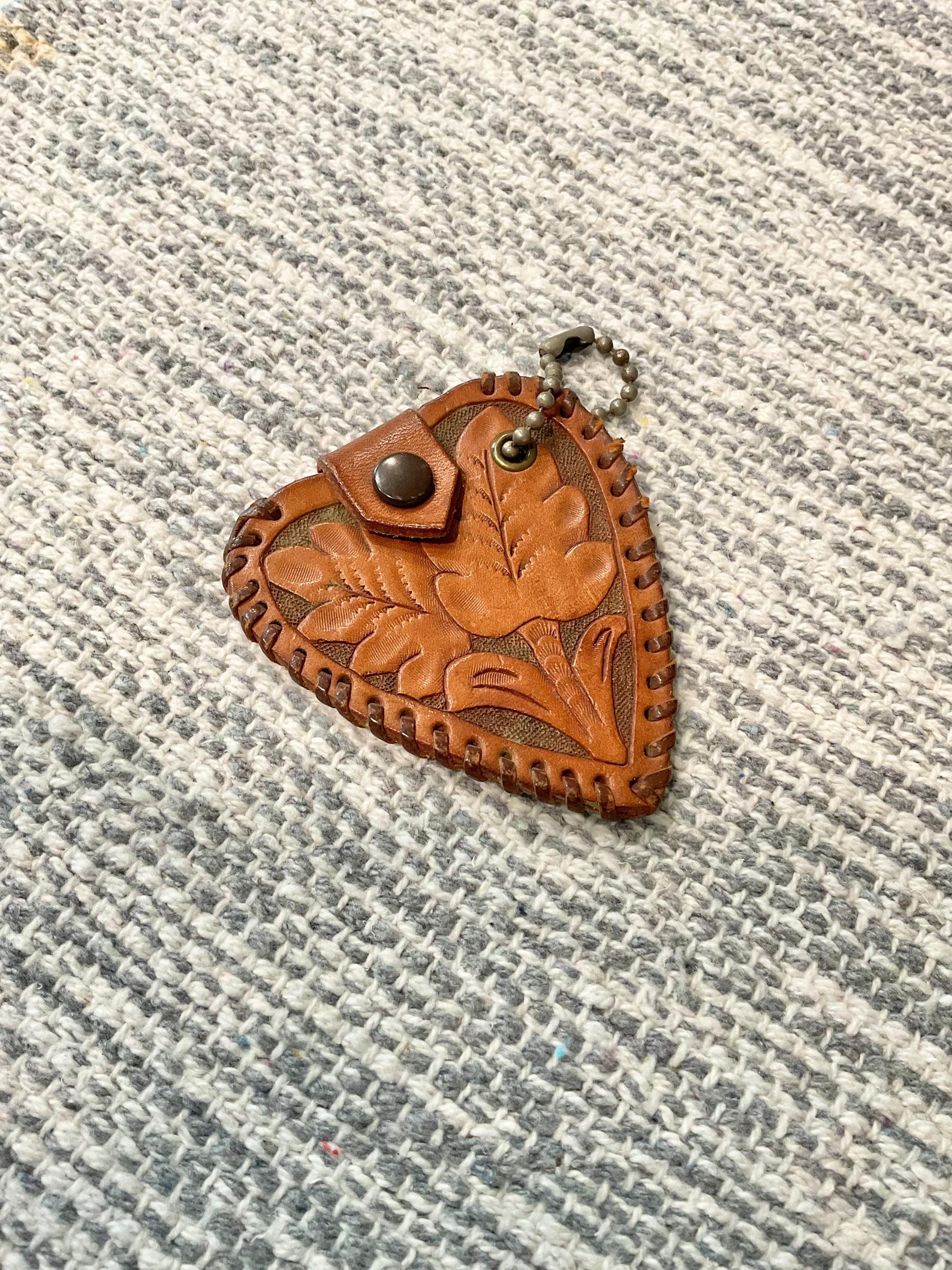 Vintage Leather Stamped Change Purse Floral With Hang Chain - Etsy