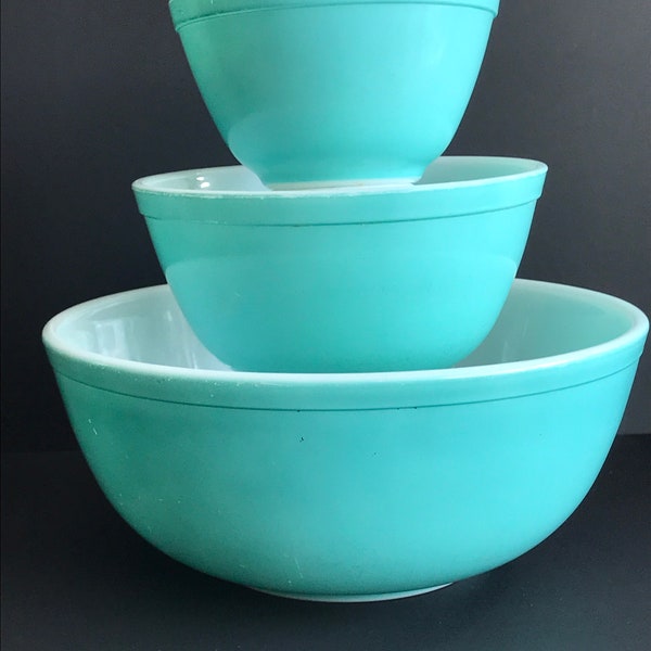 Pyrex Vintage Mixing Bowls - Etsy