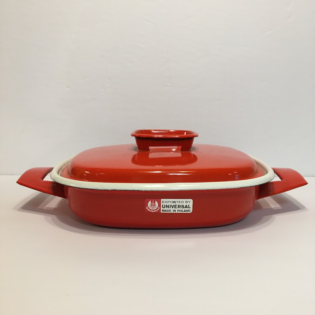 Vintage, Polish Red Enamel Square Lidded Cooking / Baking Pan, 20 Cms ...