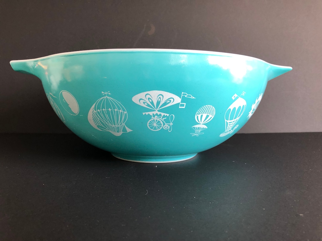 Vintage Pyrex Air Balloon Cinderella 4 Quart 444 Chip and Dip Bowl Set ...