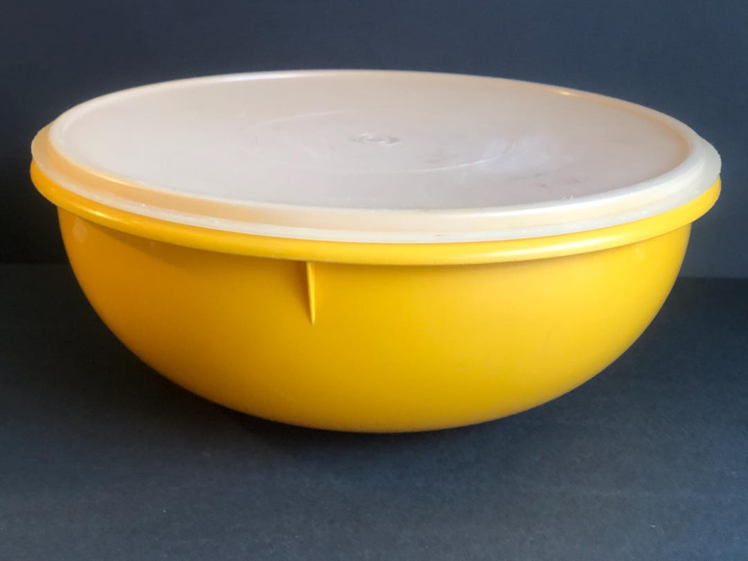 Vintage Tupperware Large Lidded Mixing Bowl, Fix N Mix, Yellow Orange ...