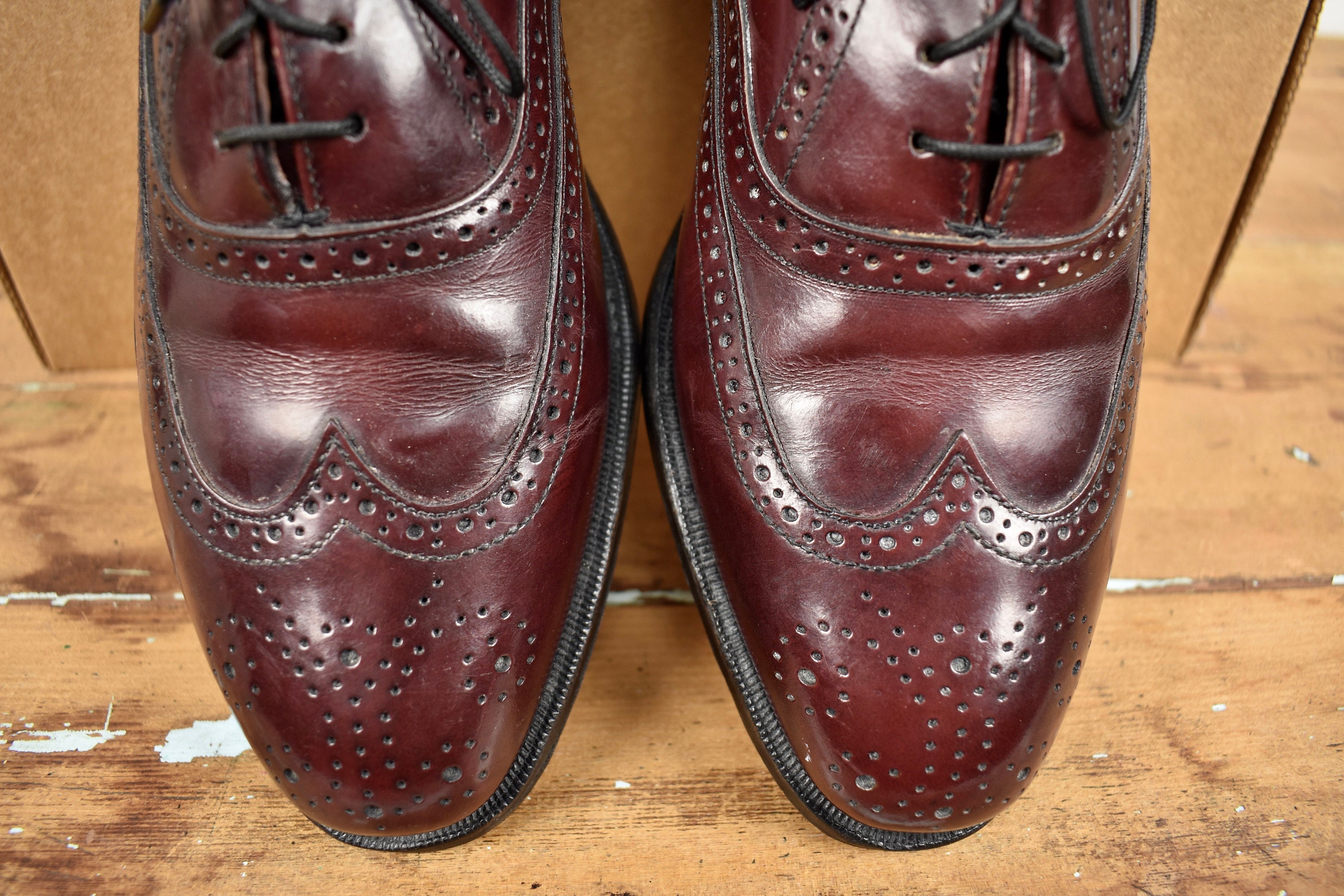 Bostonian Burgundy Wingtip Balmoral W/ Brogue Styling Size: 9D - Etsy