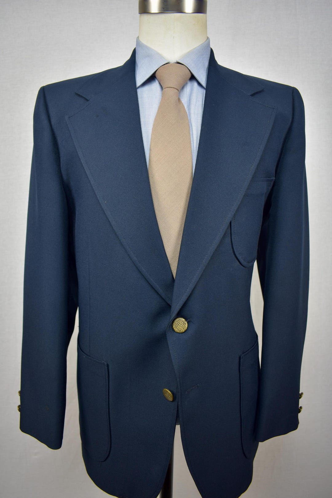 1962-1976 Johnny Carson Solid Navy Blue Polyester Two Button Blazer ...