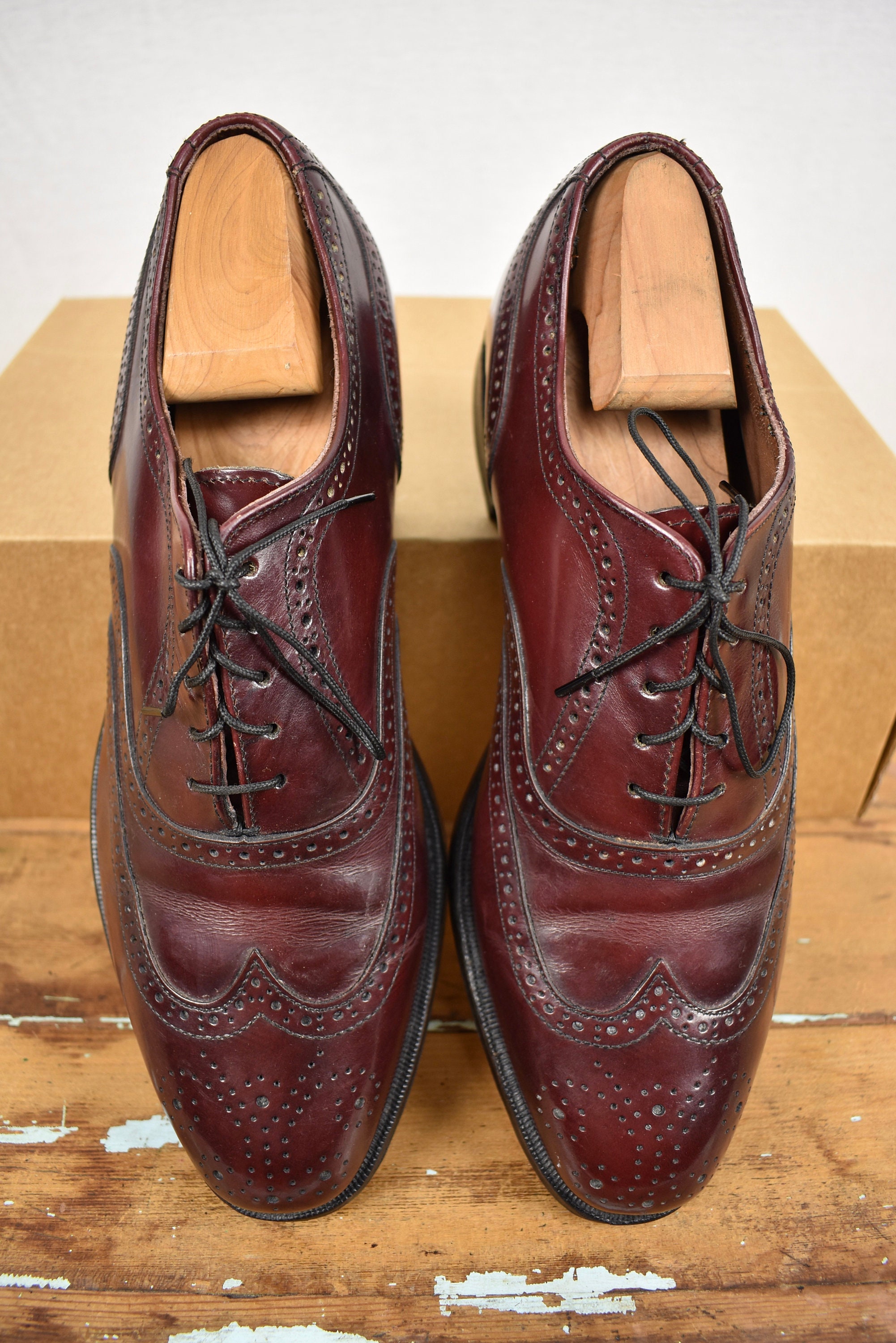 Bostonian Burgundy Wingtip Balmoral W/ Brogue Styling Size: 9D - Etsy